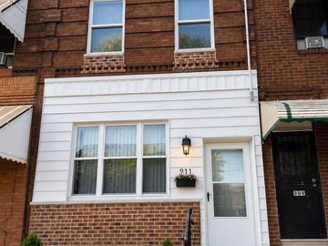 911 Wolf St, Philadelphia, PA 19148