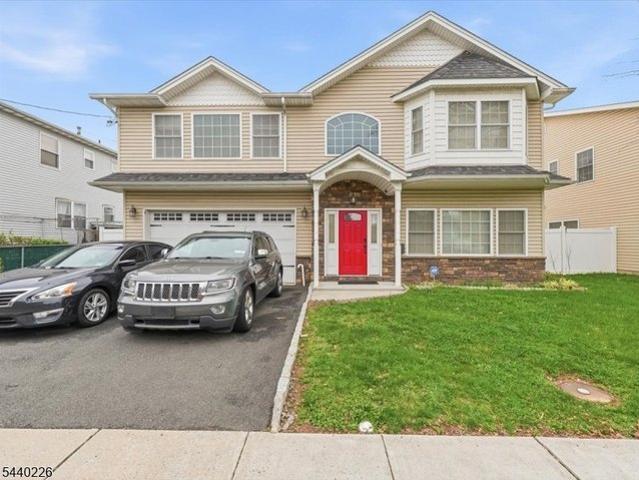 911 Worth Ave, Linden, NJ 07036