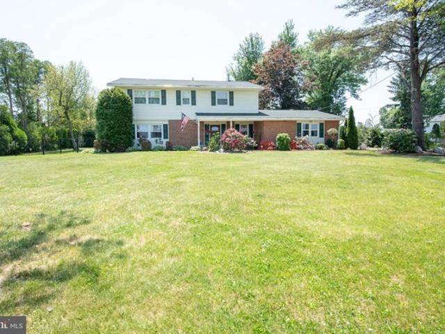 911 Thornton Rd, Horsham, PA 19044