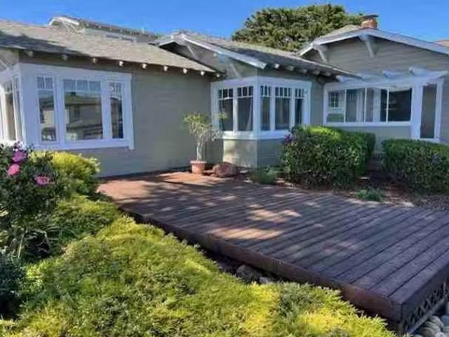 911S 911 Shell Avenue Pacific Grove