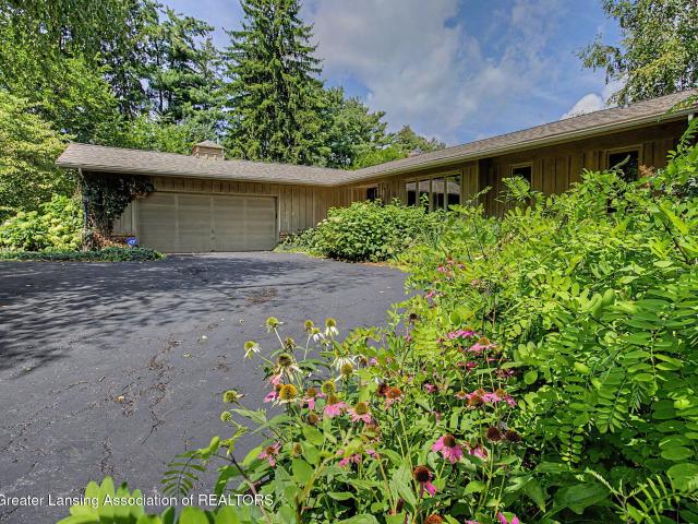 9124 Riverside Drive