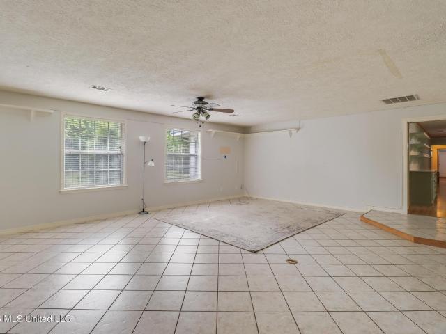 9124 Wire Road