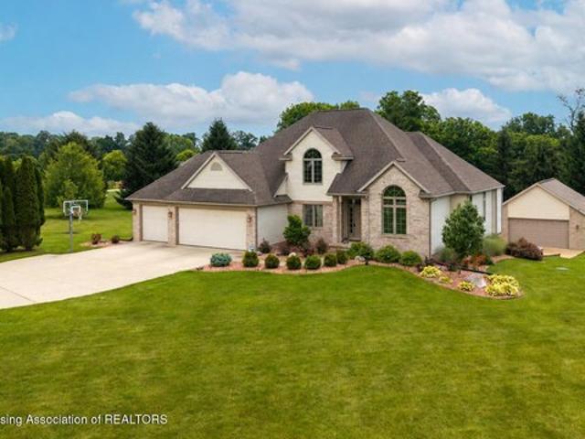 9125 Angie Way, Grand Ledge, MI 48837