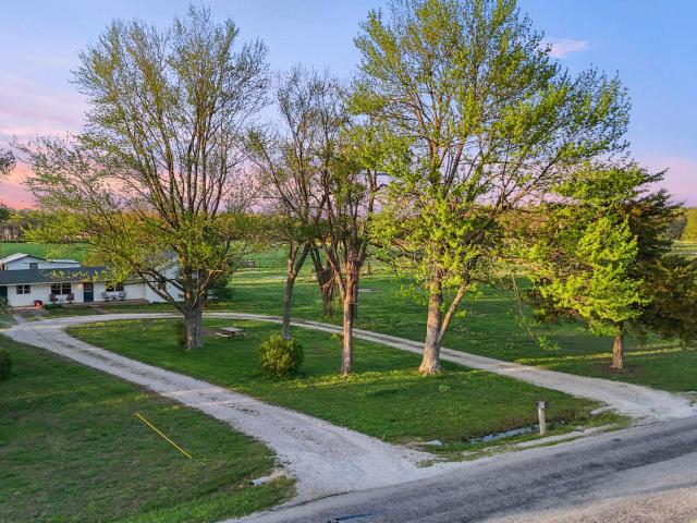 9125 Farm Road 2140