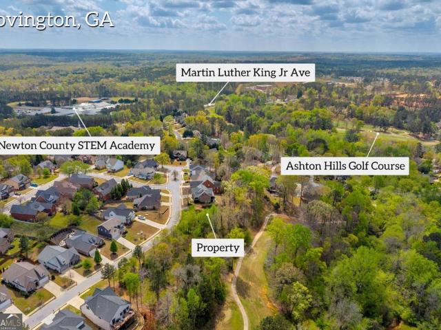 9125 Golfview Lane