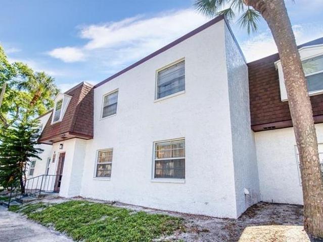 9126 Tudor Dr #M104, Tampa, FL 33615