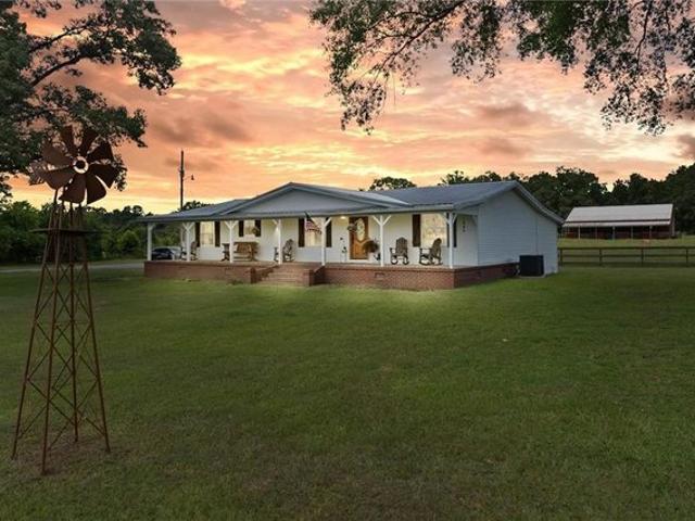 9126B Sand Ridge Rd, Citronelle, AL 36522