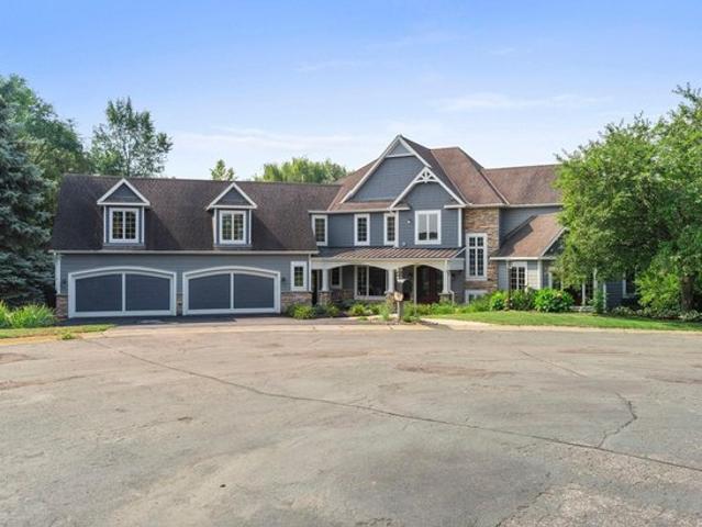 9127 Alger Ct, Inver Grove Heights, MN 55077