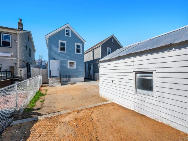 9127 Gold Road