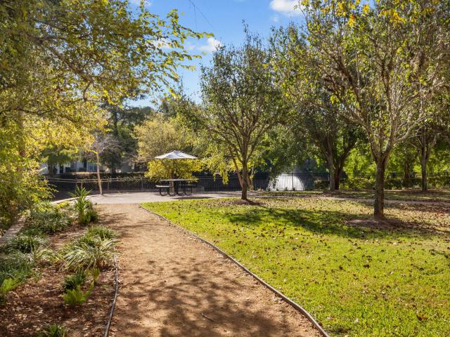 9128 Lakes At 610 Drive