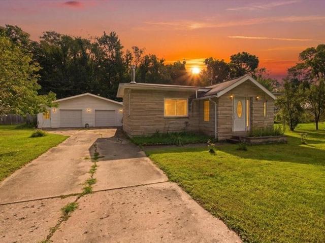 9129 3rd St, Berrien Springs, MI 49103