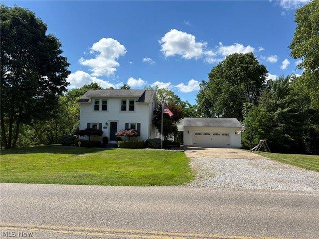 9120 Howland Springs Rd SE, Warren, OH 44484