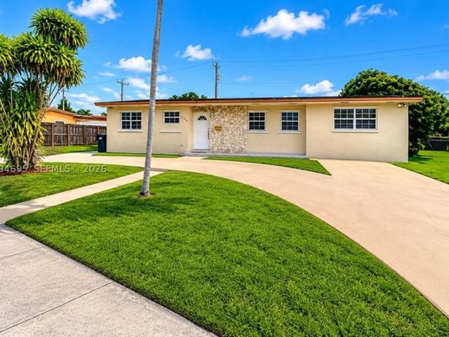 9120 SW 16th St, Miami, FL 33165