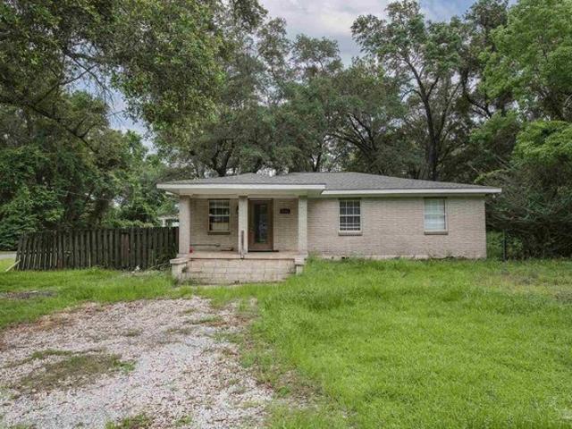 9121 Camberwell Rd, Pensacola, FL 32514