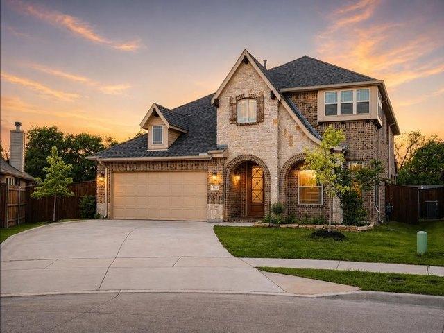 9121 Desert Flora Dr, Fort Worth, TX 76131