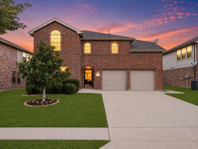 9121 Liberty Crossing Dr, Fort Worth, TX 76131