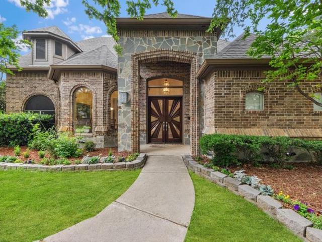 9121 Thornridge Dr, North Richland Hills, TX 76182
