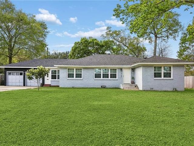 9122 Meadowood St, Baton Rouge, LA 70815