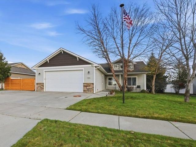 9122 N K St, Spokane, WA 99208