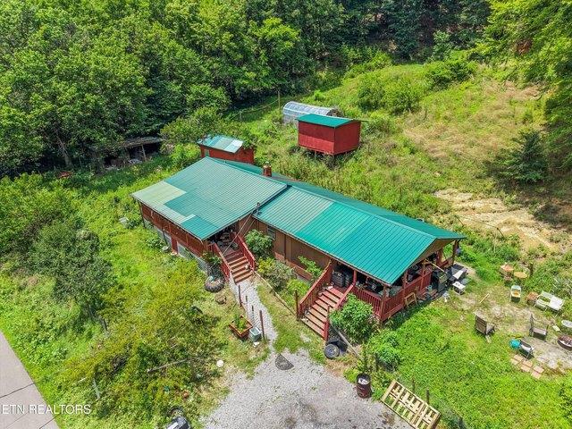 9122 Pickens Gap Rd, Knoxville, TN 37920