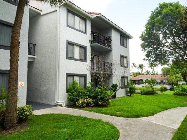 9122 W Atlantic Blvd Apt 713, Coral Springs, FL 33071
