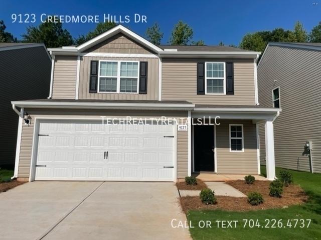 9123 Creedmore Hills Dr, 3 beds, 2 full and 1 half baths