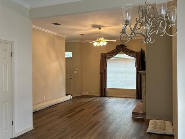 9123 Redwing Court