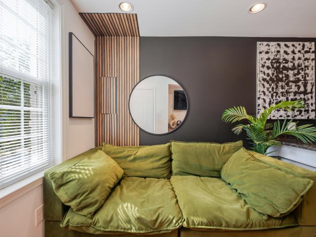912 19th St NE, 1 bed, 1 full bath