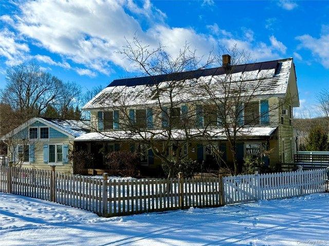 912 918 Hollow Rd, Clinton Corners, NY 12514