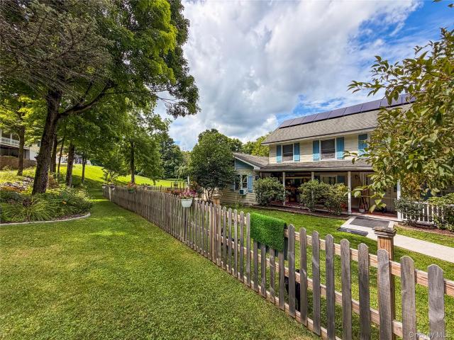 912 918 Hollow Road