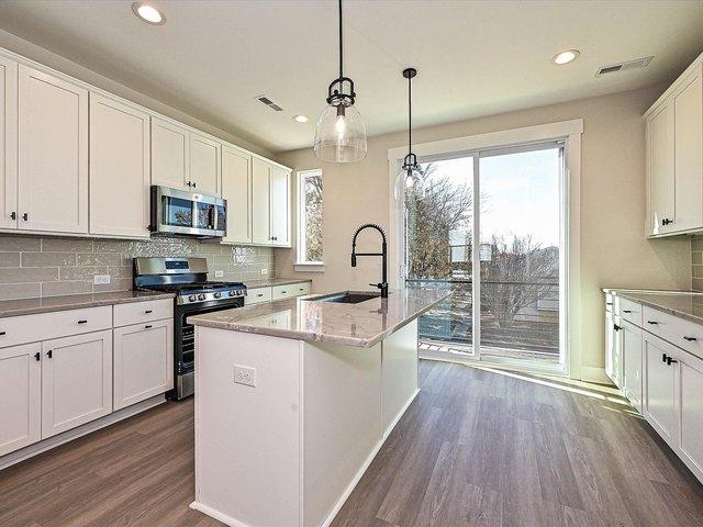 912 Callahan St # EQX1665, Charlotte, NC 28206