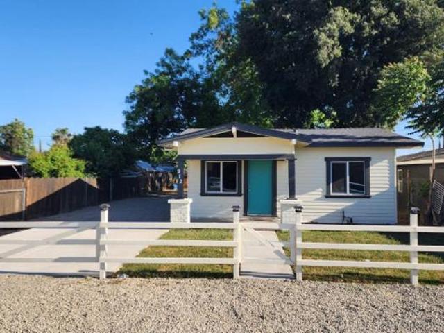 912 Atlantic Dr, Modesto, CA 95358