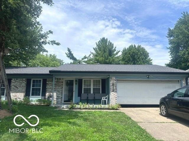 912 Brevard Dr, Indianapolis, IN 46217