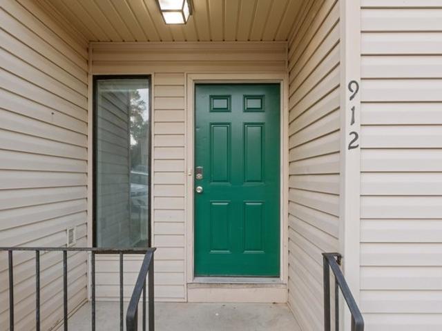 912 Brookside Pl, Pensacola, FL 32503