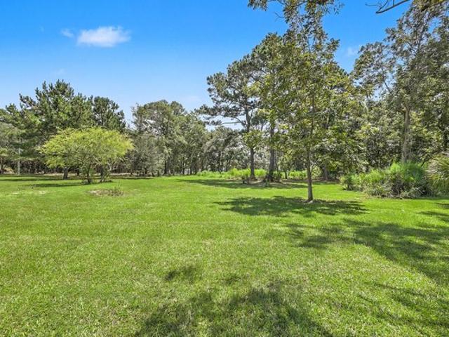 912 Brown Creek Rd, Edisto Island, SC 29438