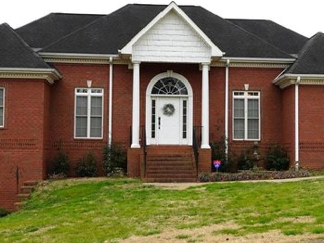 912 Dogwood Dr, Fayetteville, TN 37334