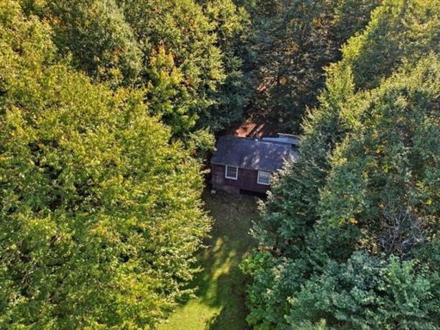 912 Deer Run Ln, Enosburg Falls, VT 05450