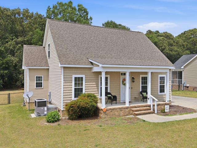 912 E Birchwood Drive