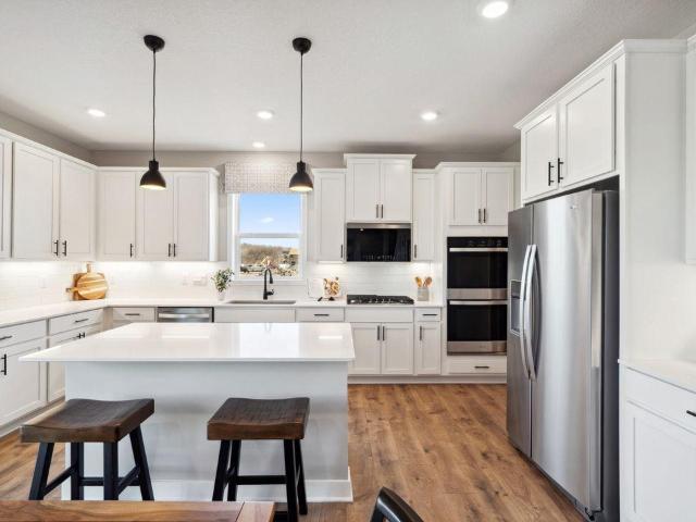 912 Foxglove Terrace