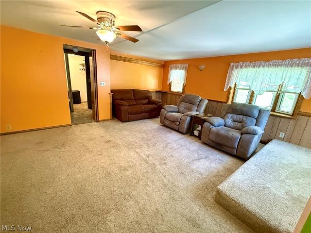 912 Hadley Lane