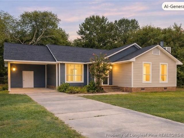 912 Hunters View Dr, Fayetteville, NC 28312