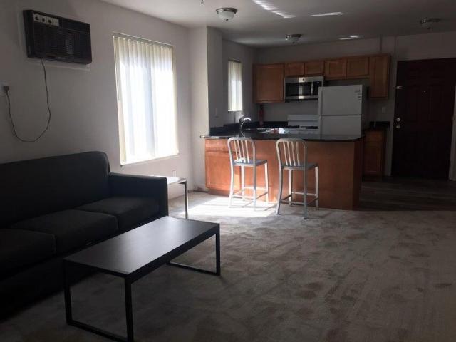 912 Oakland Avenue # Unit: 4