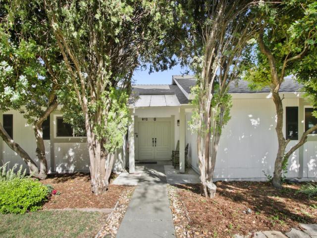 912 Los Robles St, Davis, CA 95618 | MLS #226022
