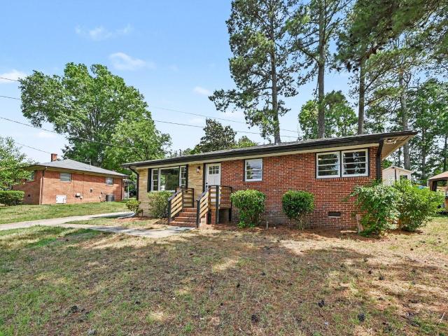 912 Larchwood Drive