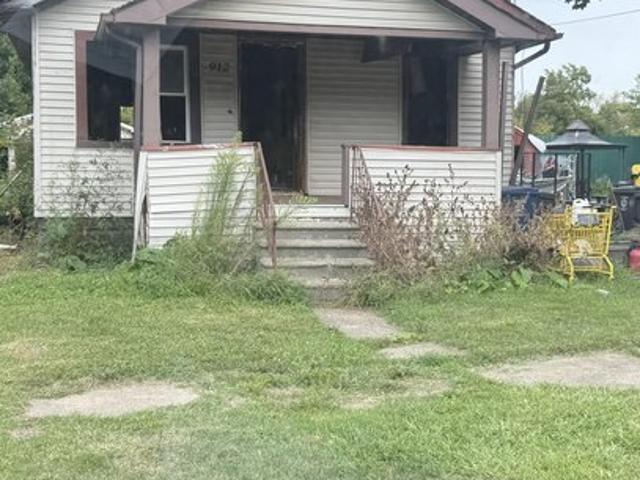 912 Lexington Ave, Flint, MI 48507
