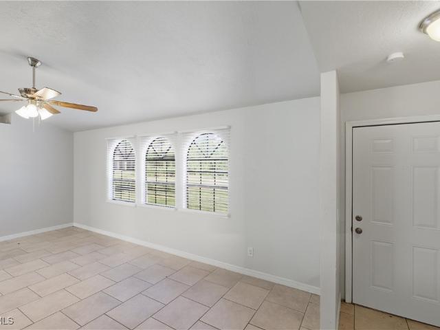912 Lincoln Ave, Lehigh Acres, FL 33972 | MLS #2025016