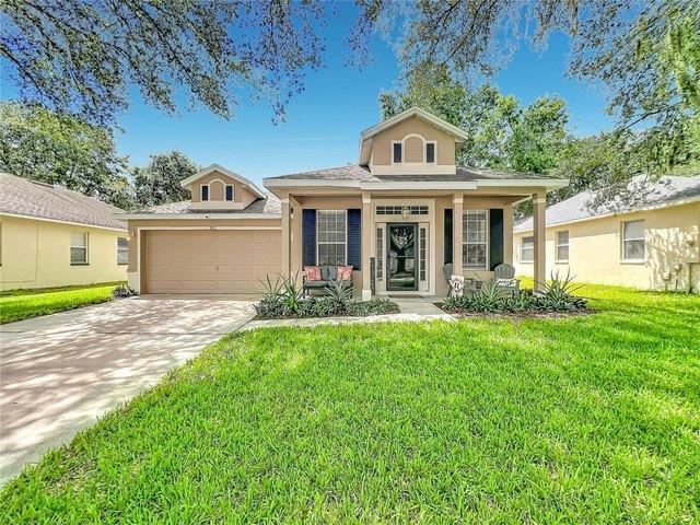 912 Magnolia Blossom Ct, Apopka, FL 32712