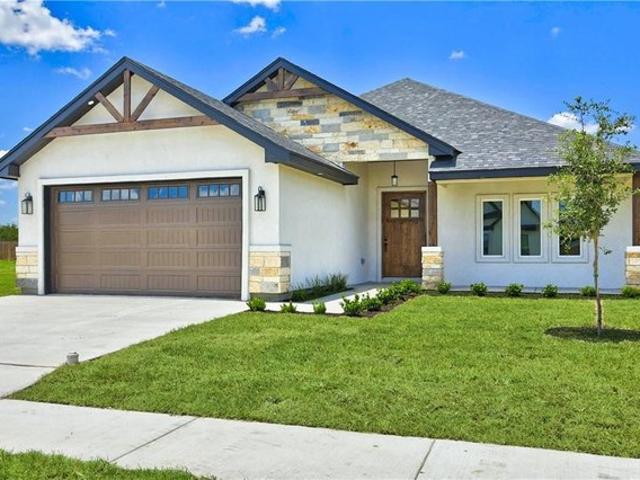912 Magnolia St, Mission, TX 78573