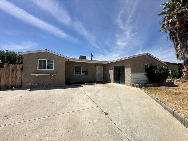 912 Meadows St, Bakersfield, CA 93306
