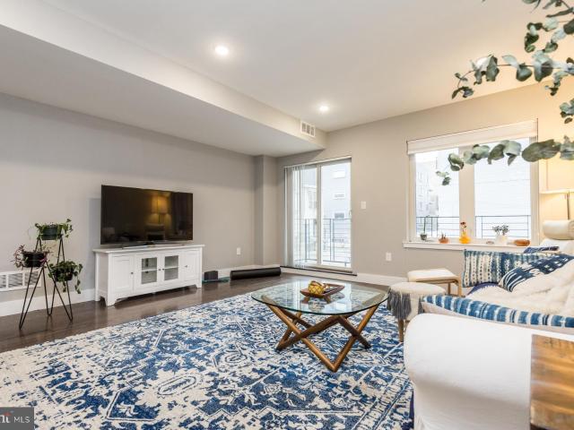 912 N 16th St, Unit B, Philadelphia, PA 19130 | MLS #PAPH2610 | Compass